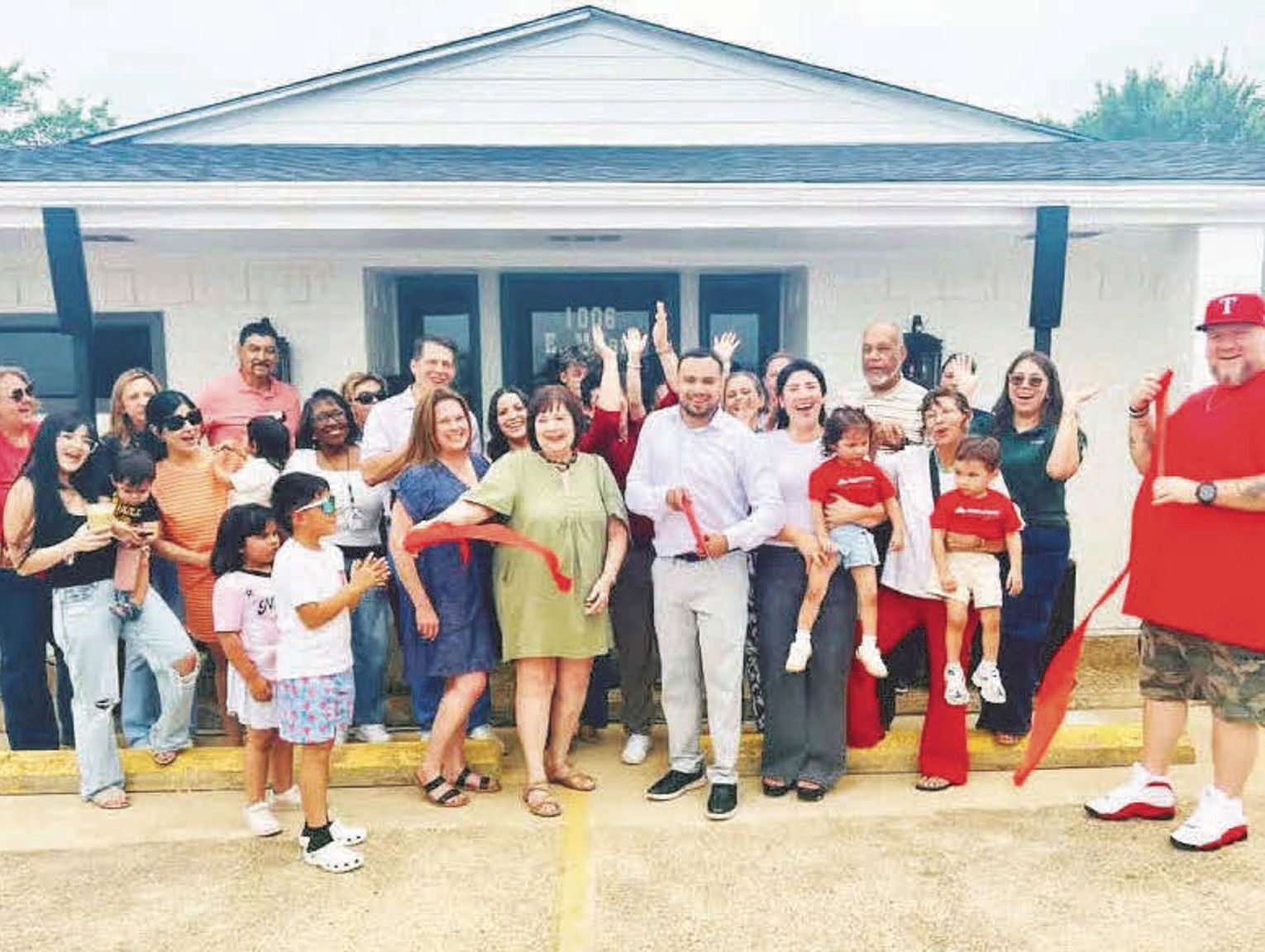 Fabian Valdez State Farm Opens in Mexia